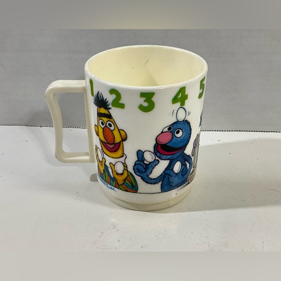 Sesame Street | Dining | Vintage Sesame Street Muppets Plastic Cup ...